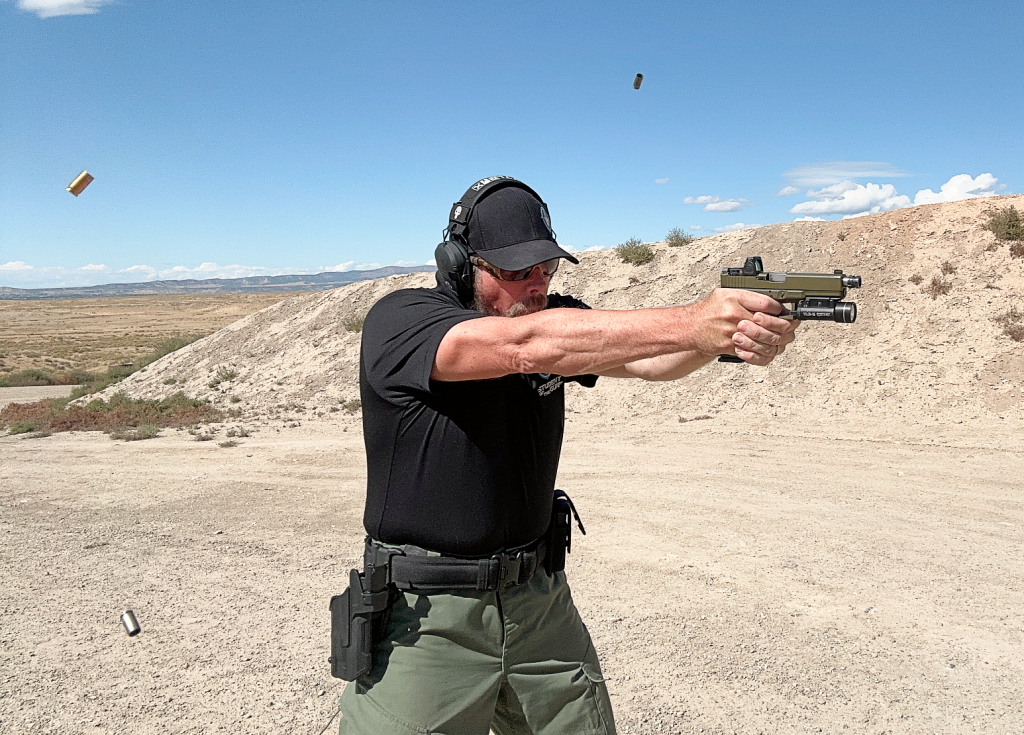 Evolution of Firearms Training Doctrine: The Weaver Stance - Shooting ...